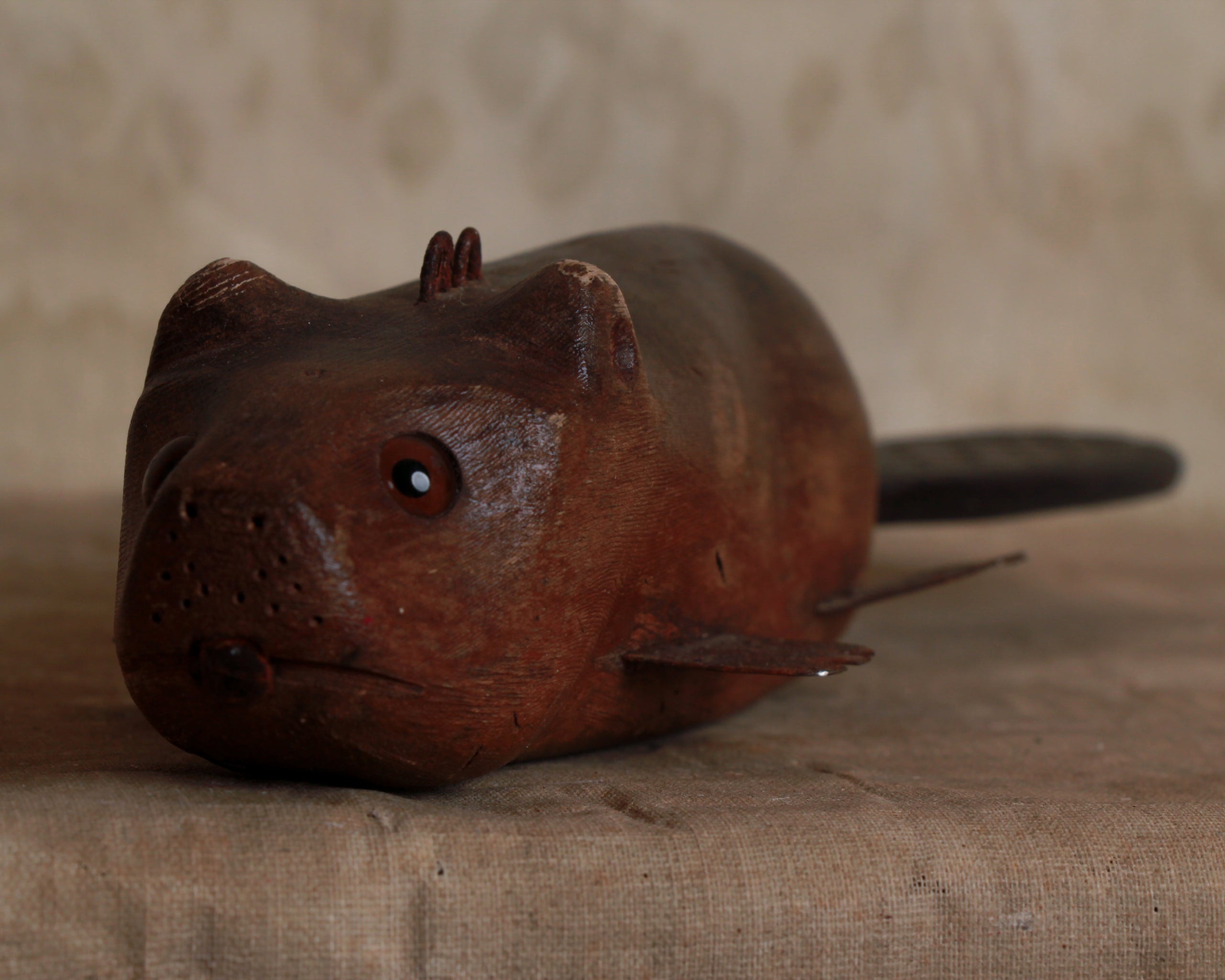 Beaver fishing decoy | Heimwee Antiques