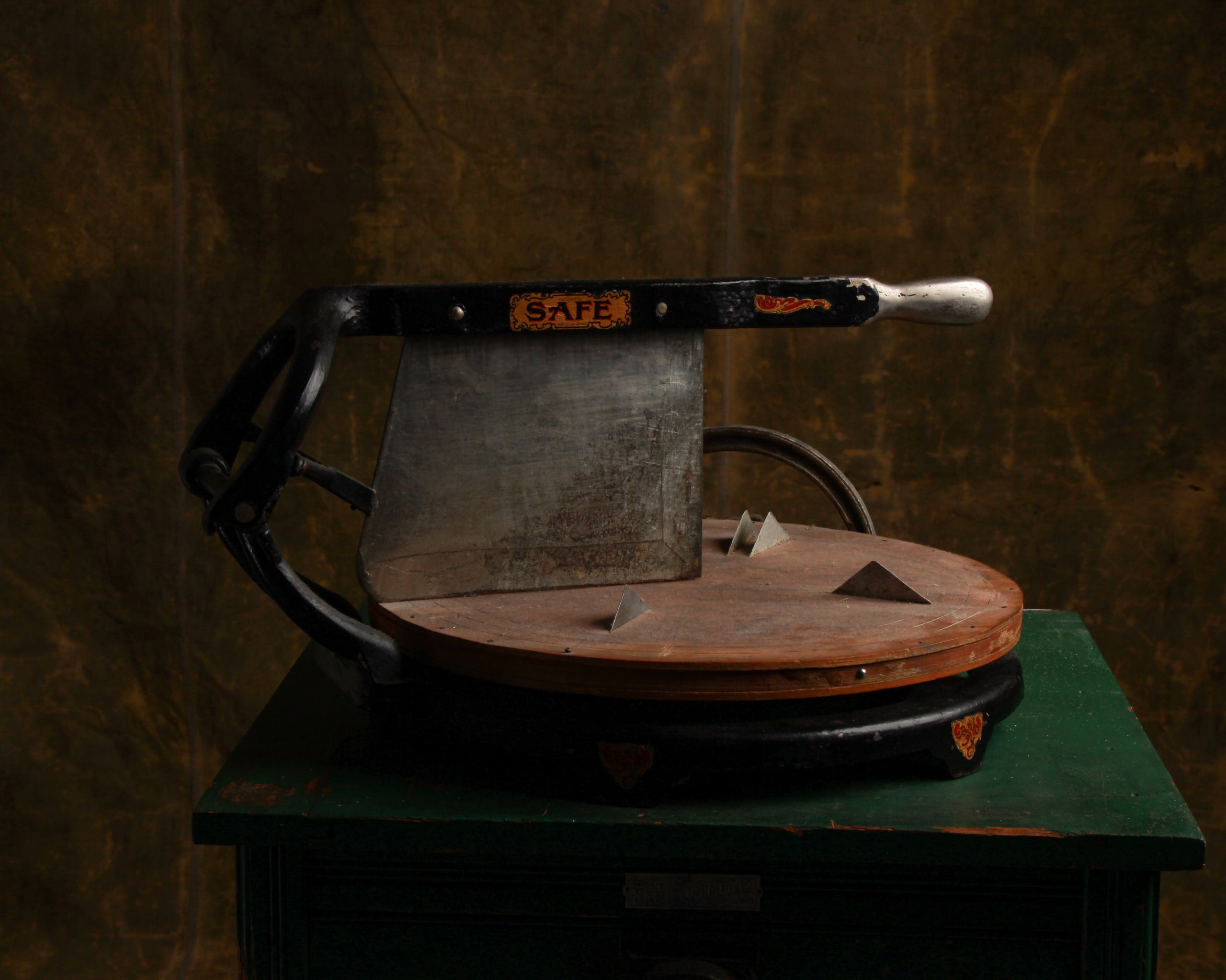 Cheese wedge cutter | Heimwee Antiques