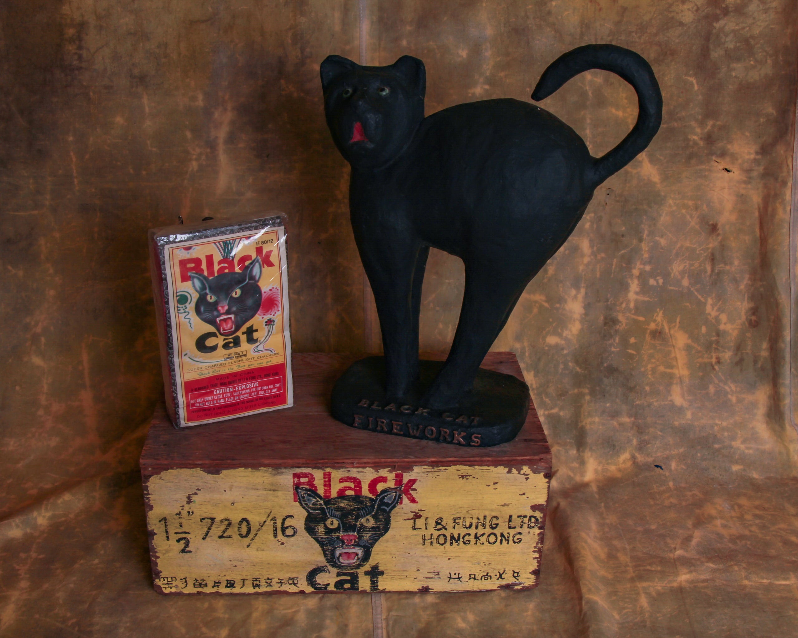 Black Cat fireworks | Heimwee Antiques