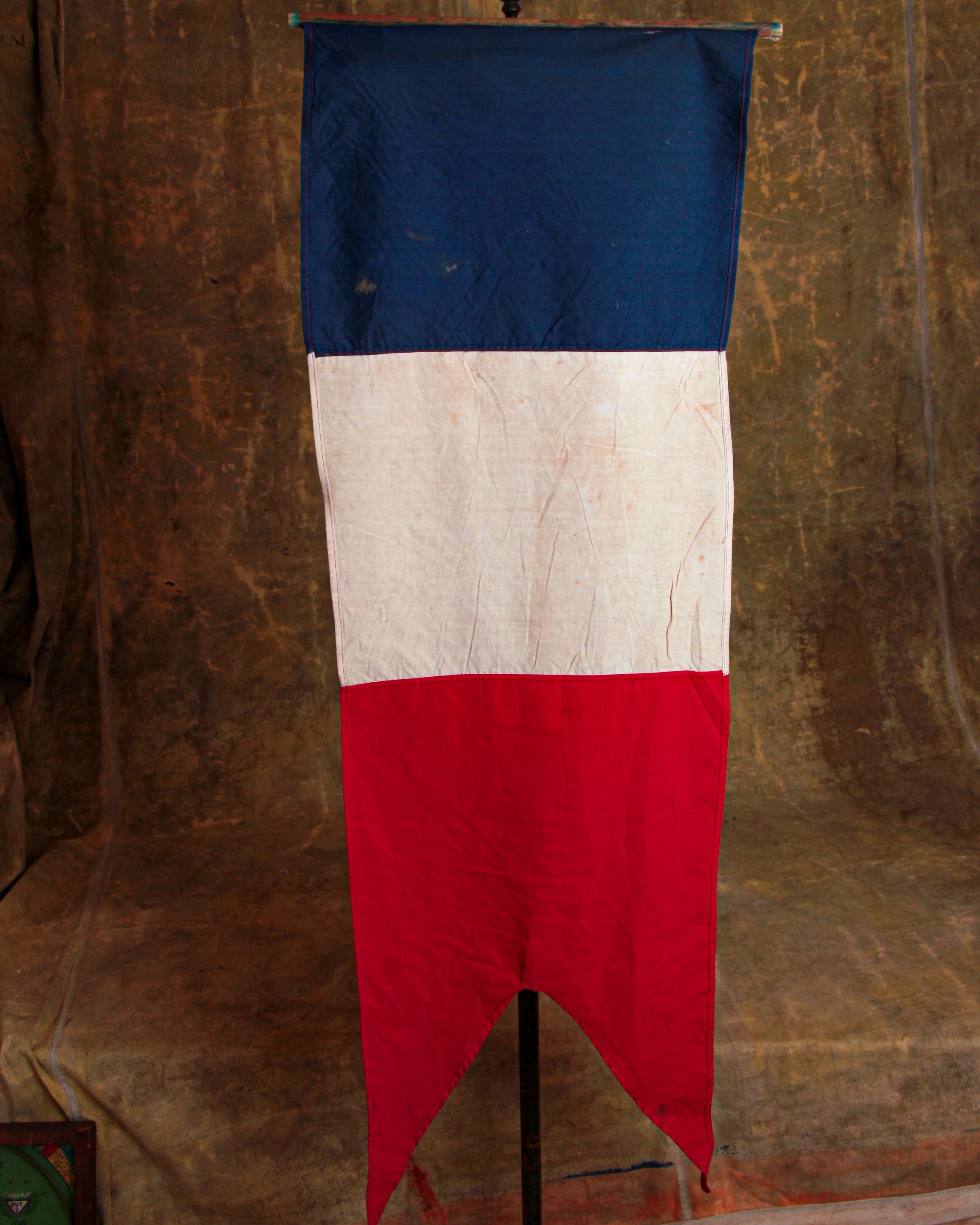 French banner A | Heimwee Antiques